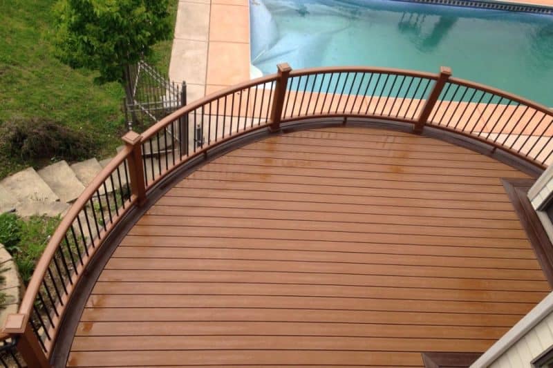 Grayslake Trex® Transcend Tree House and Vintage Lantern Custom Curve ...