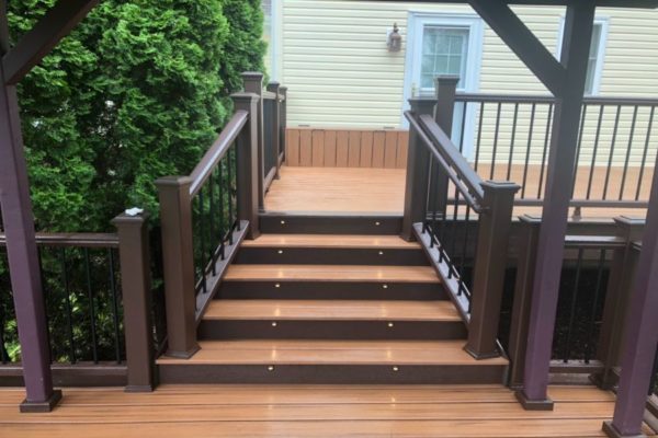 Trex® Angled Stairs with Trex® Stair Riser Lights Johnsburg - Rock ...