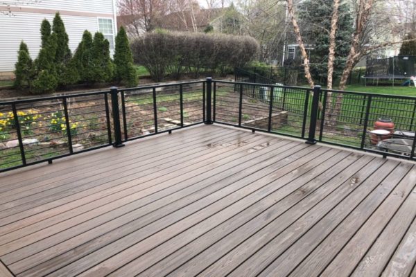Trex® Deck with Trex® Signature Rod Railings Mundelein - Rock Solid ...