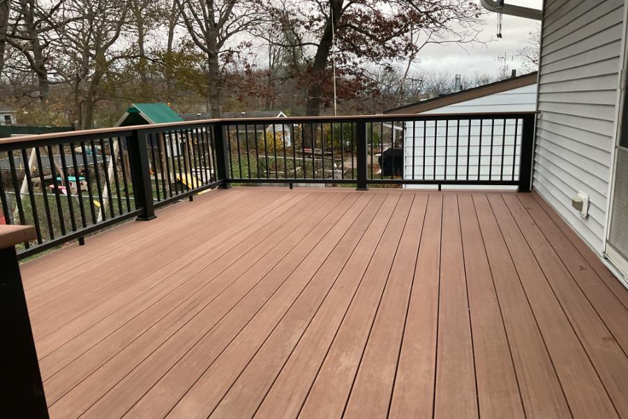 Timbertech® Azek Vintage in Mahogany with Classic Composite Series ...