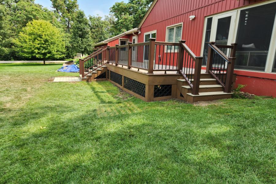 Timbertech® Reserve Dark Roast and Reclaimed Chestnut with Trex ...