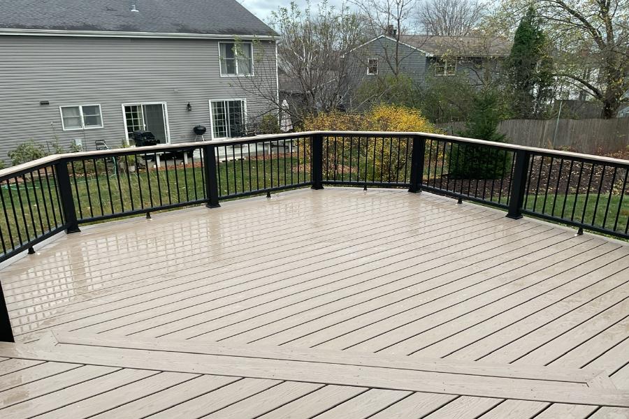 Trex® Deck Transcend Rope Swing with Black Transcend Rails and ...